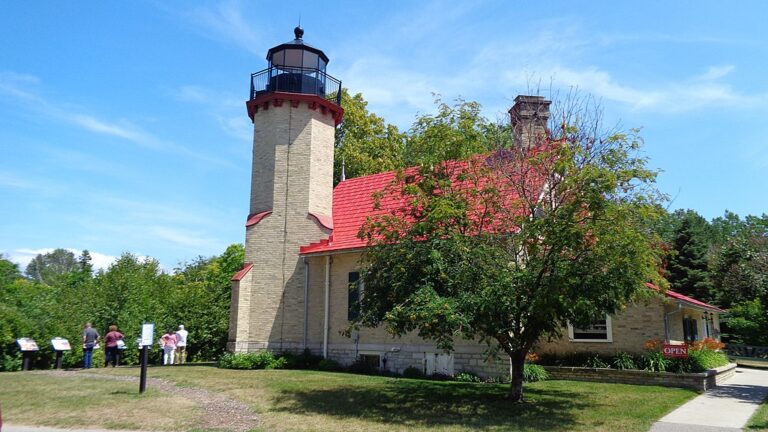 25 Fun Things to Do in Mackinaw City with Kids In 2025 - Wandering ...